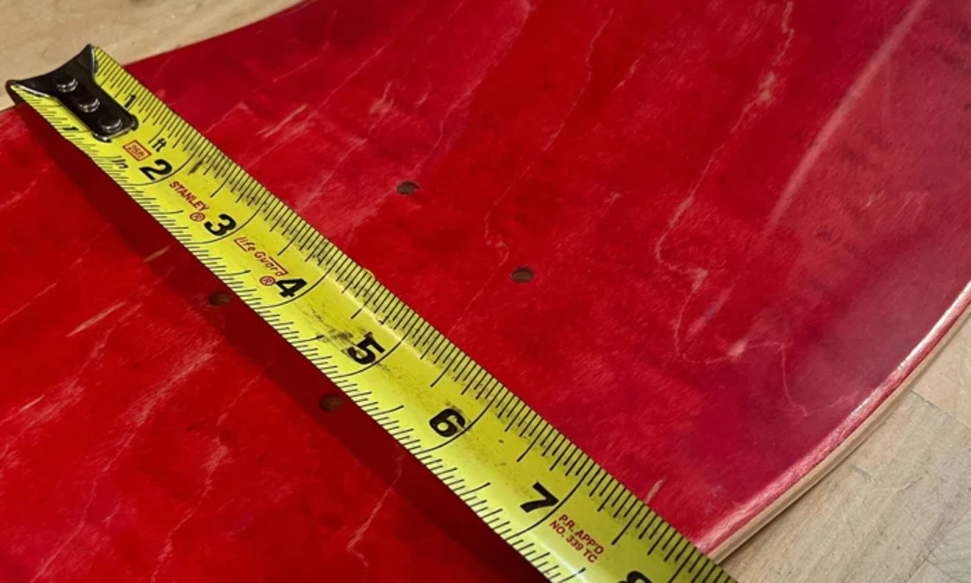 What Size Skateboard Should I Get? [& Skateboard Size Chart]